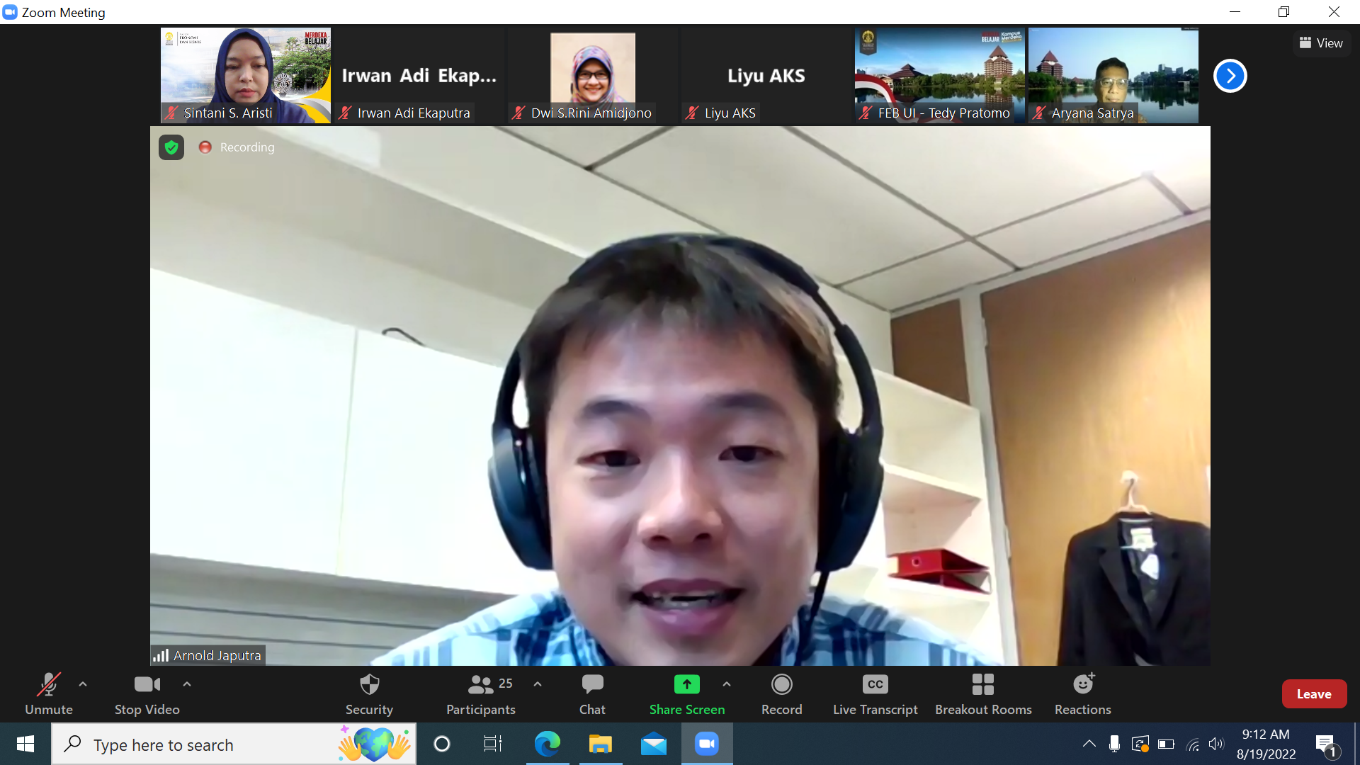 PELATIHAN SOFTWARE SMART PLS – Departemen Manajemen Fakultas Ekonomi ...