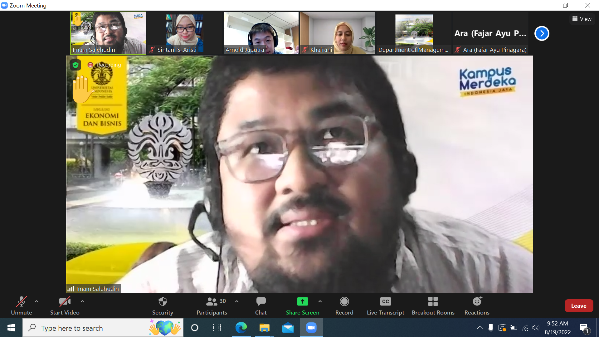 PELATIHAN SOFTWARE SMART PLS – Departemen Manajemen Fakultas Ekonomi ...